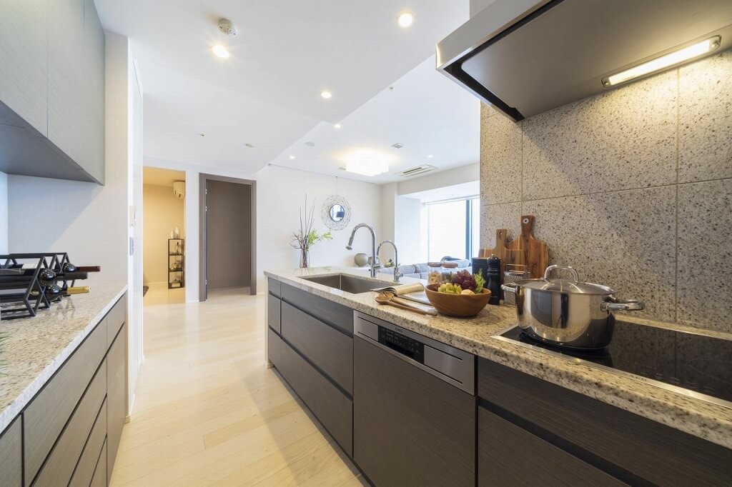 ワテラスタワーレジデンス 29帖超LDKで開放感溢れる40階プレミアム住戸 東京の高級中古マンション／リノベーションマンションの【mitaina（ミタイナ）】