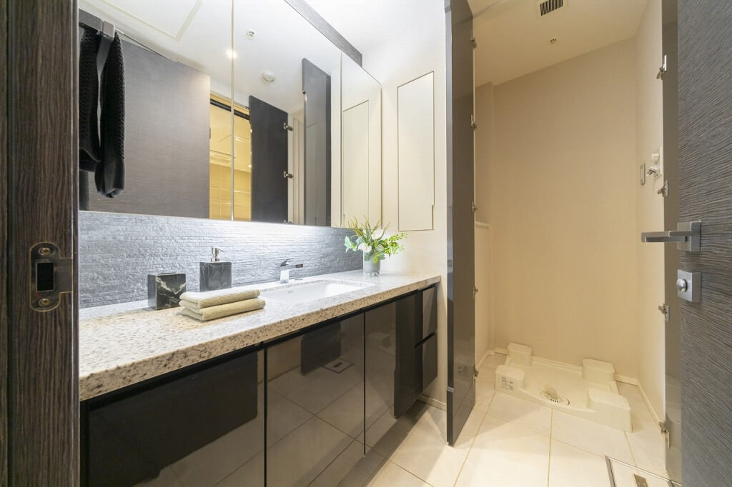 ワテラスタワーレジデンス 29帖超LDKで開放感溢れる40階プレミアム住戸 東京の高級中古マンション／リノベーションマンションの【mitaina（ミタイナ）】