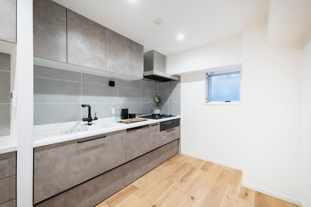 清澄サニーハイツ 駐車場2台付き、130㎡超えのゆとりある2SLDK 東京の高級中古マンション／リノベーションマンションの【mitaina（ミタイナ）】