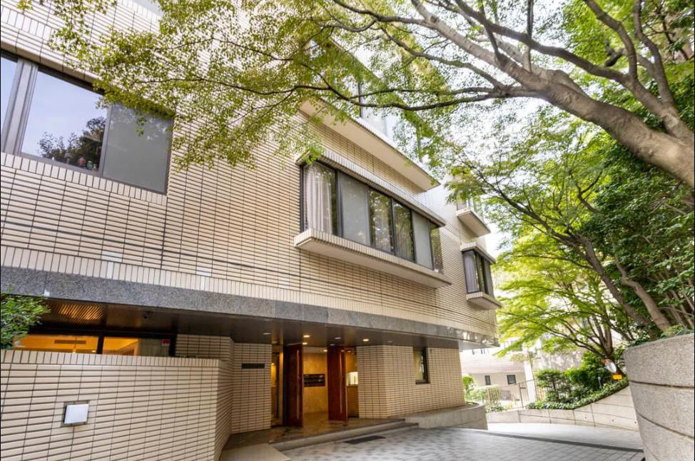 麻布エリアのマンション売却相場と事例、高く売るために知っておくべき情報をご紹介 - 東京都内の高級中古マンション／リノベーションマンションの購入なら【mitaina（ミタイナ）】