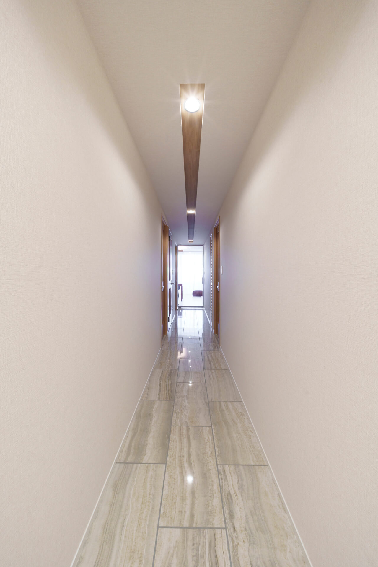 The目黒四季レジデンス ゆったり寛げる約18帖のLDK 東京の高級中古マンション／リノベーションマンションの【mitaina（ミタイナ）】