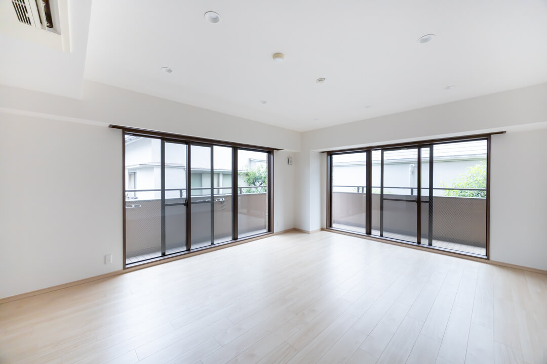 ファミールコート白金ヒルズ 96㎡超え！ゆったり過ごせる日当たり良好な角部屋3LDK 東京の高級中古マンション／リノベーションマンションの【mitaina（ミタイナ）】