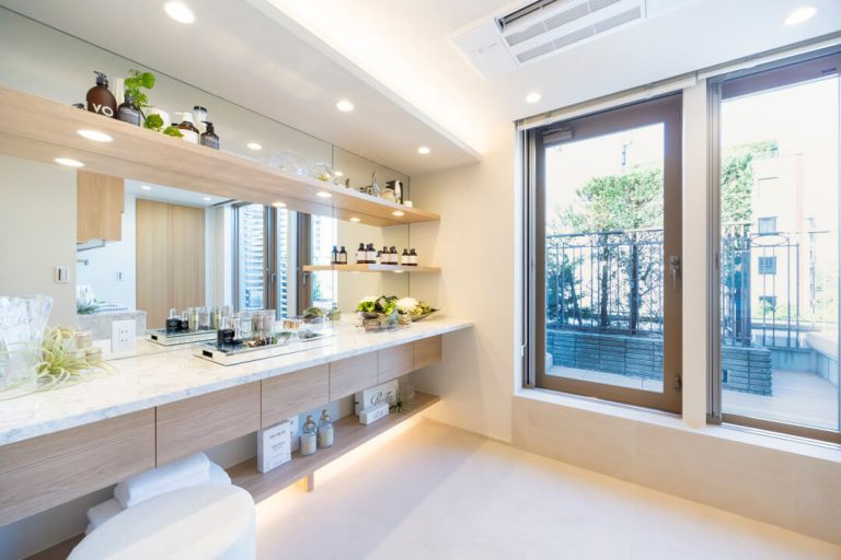 ザ・ハウス南麻布 南麻布に佇む高級レジデンス、170㎡超の開放感溢れる2LDK 東京の高級中古マンション／リノベーションマンションの【mitaina（ミタイナ）】