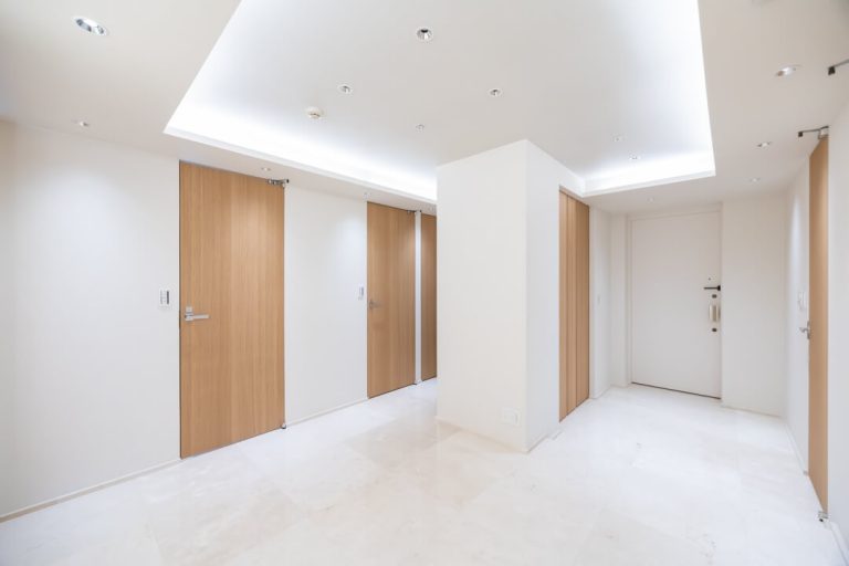 ザ・ハウス南麻布 南麻布に佇む高級レジデンス、170㎡超の開放感溢れる2LDK 東京の高級中古マンション／リノベーションマンションの【mitaina（ミタイナ）】