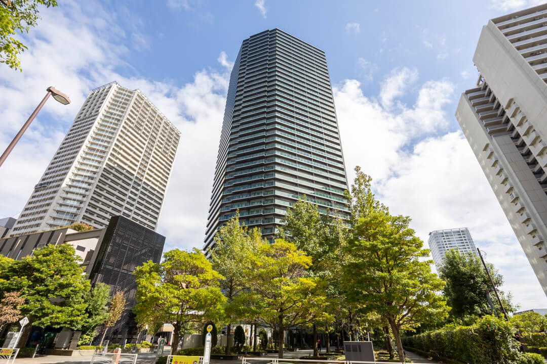 シティタワー品川 セキュリティ性に優れた大規模タワーレジデンス、自然光が降り注ぐ南西向き4LDK 東京の高級中古マンション／リノベーションマンションの【mitaina（ミタイナ）】