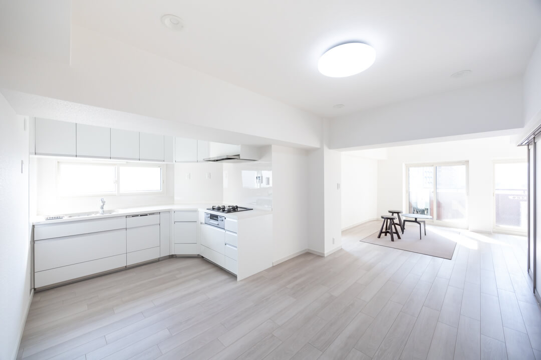 藤和白金台コープ 90㎡超3LDK、太陽光が降り注ぐ南東角部屋 東京の高級中古マンション／リノベーションマンションの【mitaina（ミタイナ）】