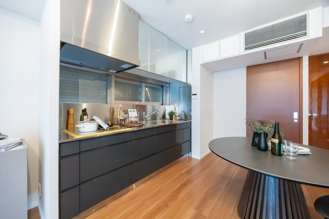 パークハウス麻布十番アーバンス 駅徒歩3分の好立地！ぬくもり溢れる南向き2LDK 東京の高級中古マンション／リノベーションマンションの【mitaina（ミタイナ）】