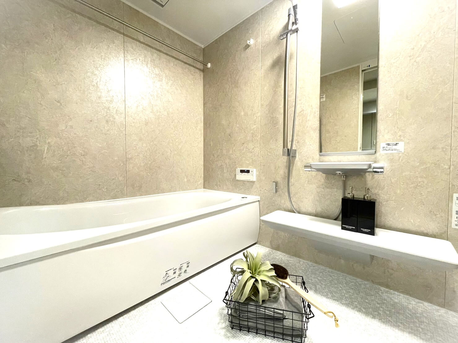 品川 セキュリティ性に優れた大規模タワーマンション、日当たり・眺望良好な28階東向き3LDK 東京の高級中古マンション／リノベーションマンションの【mitaina（ミタイナ）】