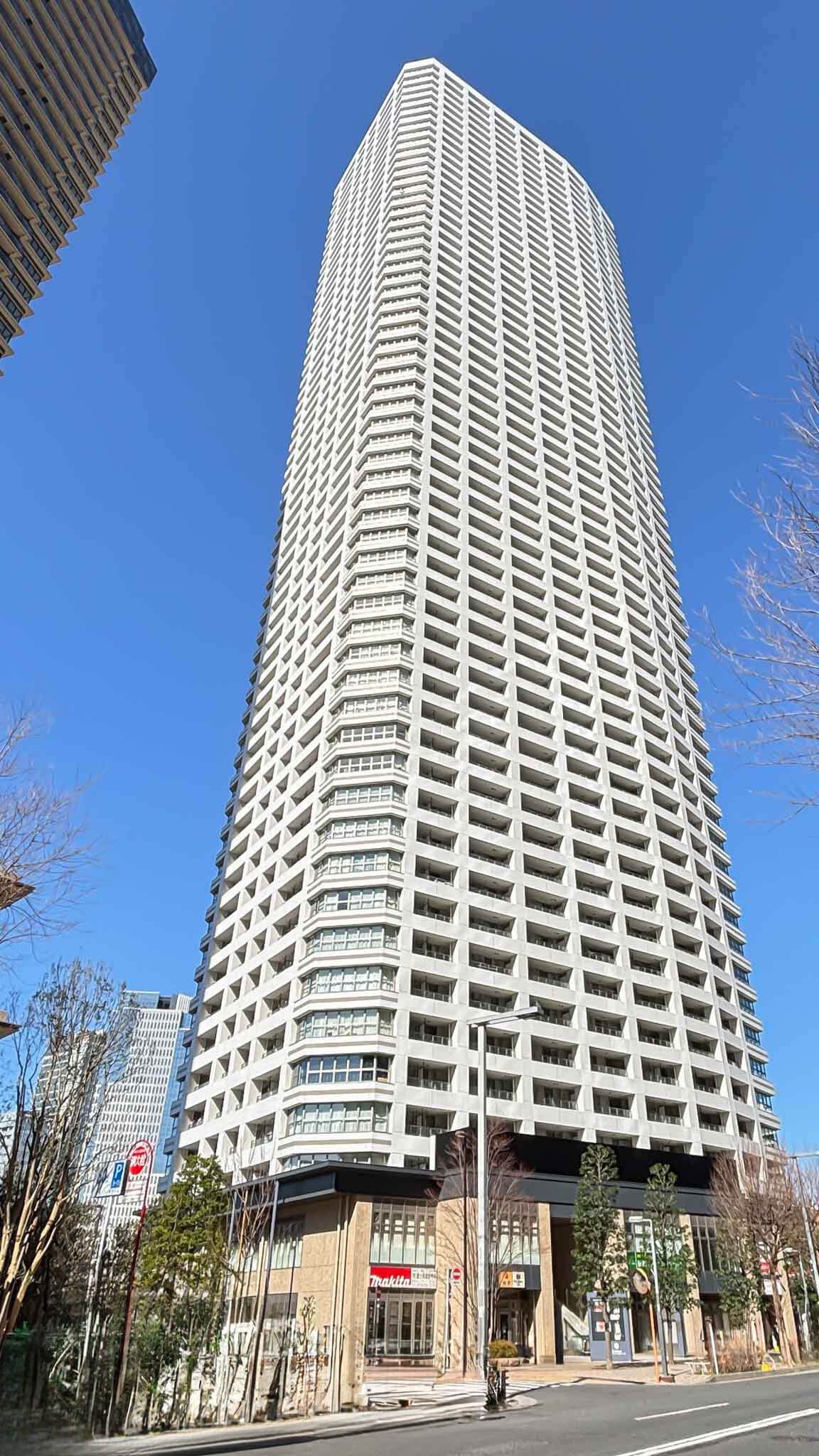 ザ・パークハウス西新宿タワー60 夜景も楽しめる眺望！39階部分の2LDK 東京の高級中古マンション／リノベーションマンションの【mitaina（ミタイナ）】