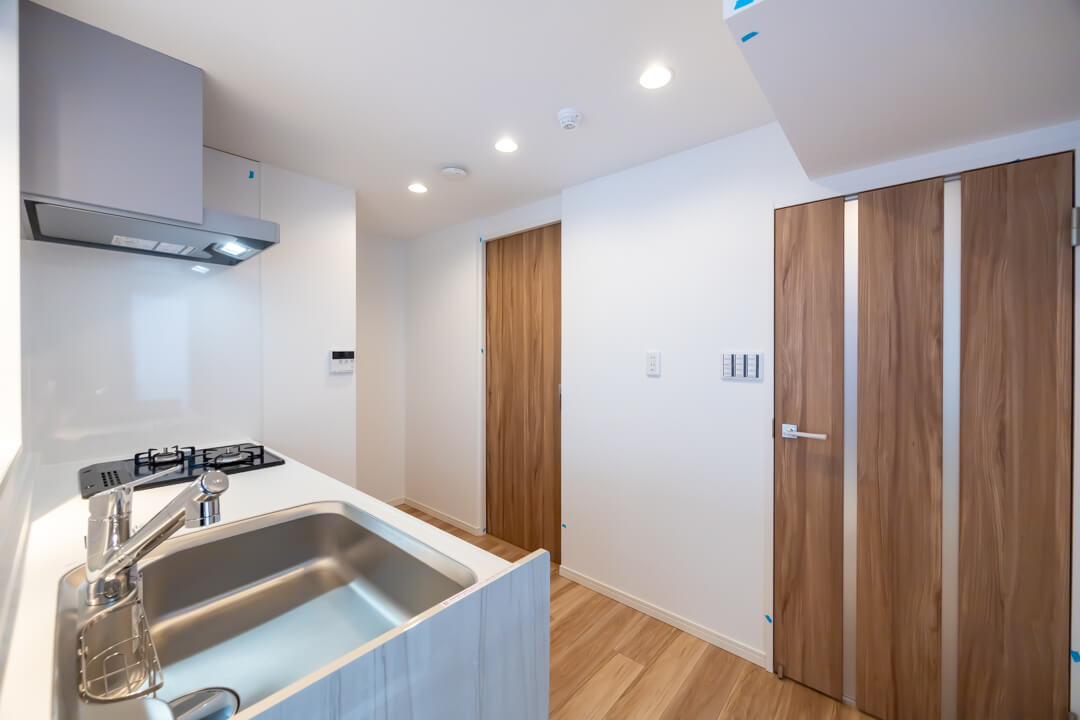 フォルム南麻布 2面バルコニー付き、通風良好な2LDK 東京の高級中古マンション／リノベーションマンションの【mitaina（ミタイナ）】