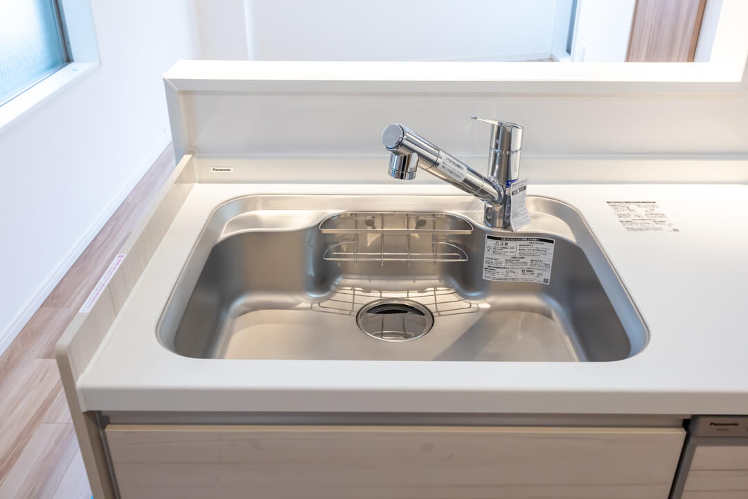 フォルム南麻布 2面バルコニー付き、通風良好な2LDK 東京の高級中古マンション／リノベーションマンションの【mitaina（ミタイナ）】