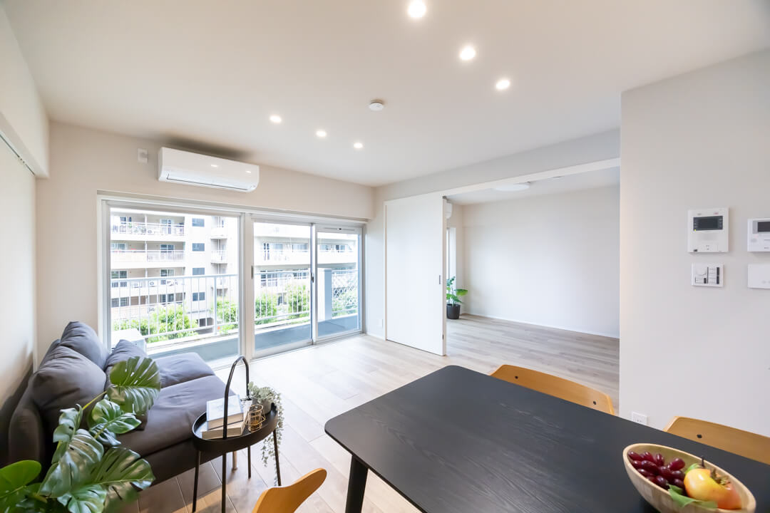 ドミール高輪 心地良い風が通り抜ける、2面バルコニー付の3LDK 東京の高級中古マンション／リノベーションマンションの【mitaina（ミタイナ）】