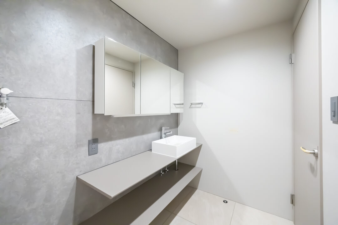 リーラ乃木坂 都心を愉しむ、大人の1LDK 東京の高級中古マンション／リノベーションマンションの【mitaina（ミタイナ）】